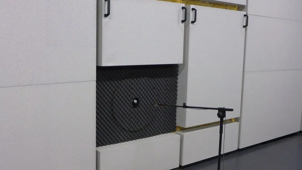 Window test rig | Acoustics | AKUVIB - Accredited according to DIN EN ...